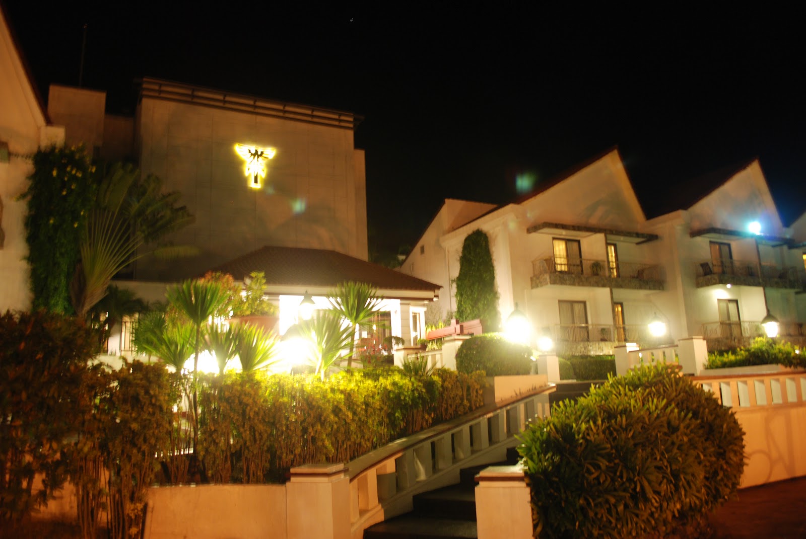 Thunderbird Resorts - Rizal