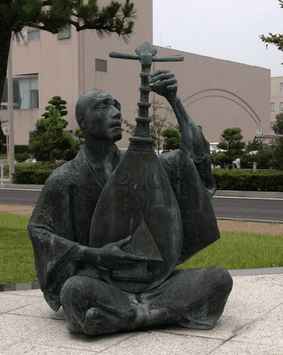 Cuentos de un lugar lejano: MIMINASHI HOICHI