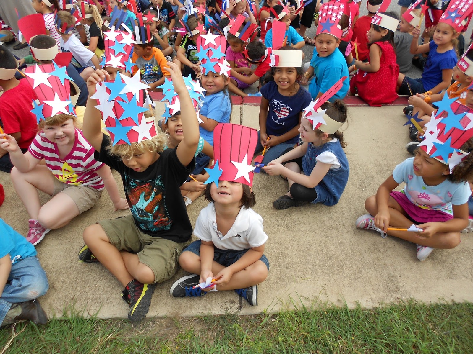 Mrs. Raemsch's Kindergarten Puppy Pals: HIP HIP HURRAY FOR THE USA!