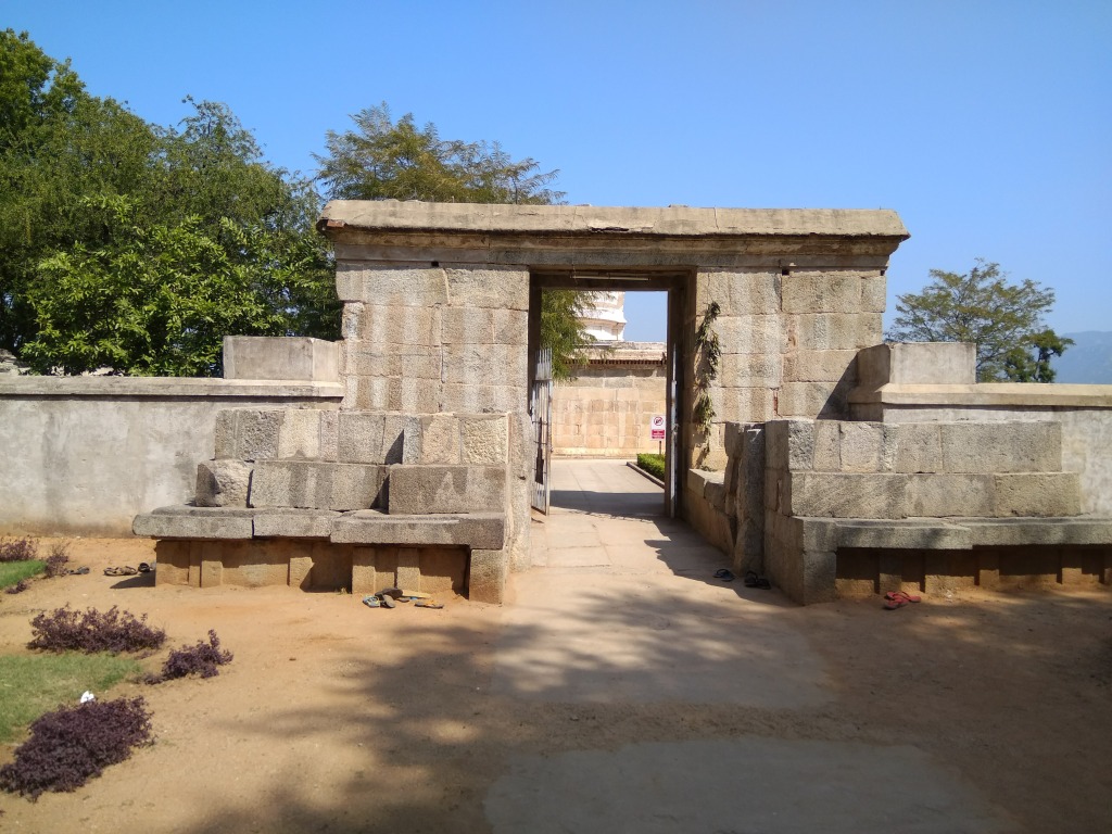 Hindu Temples of India: Parasurameswarar Temple, Gudimallam – The Temple