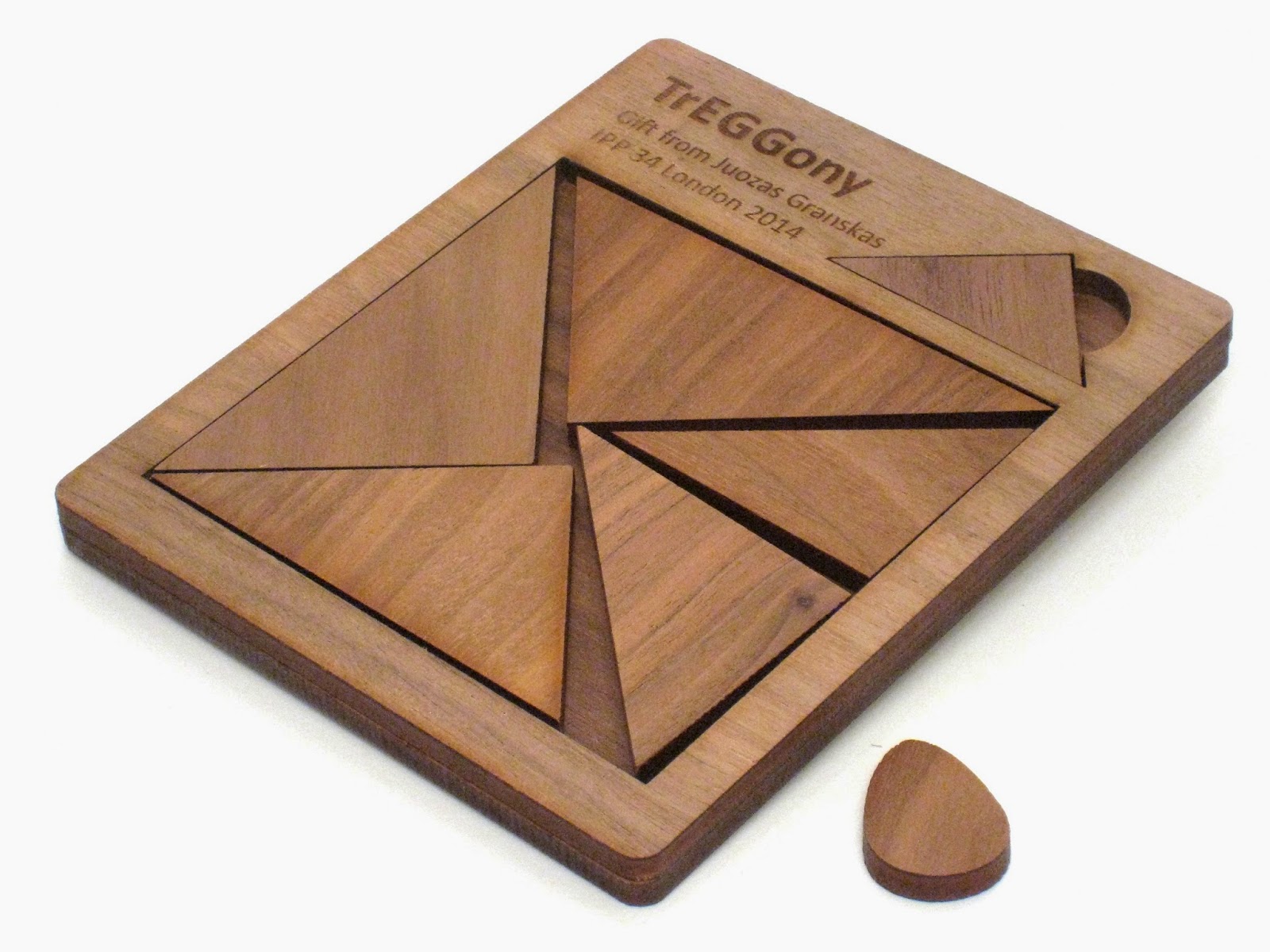 Jerry's Mechanical Puzzle & Brain Teaser Collection: TrEGGony