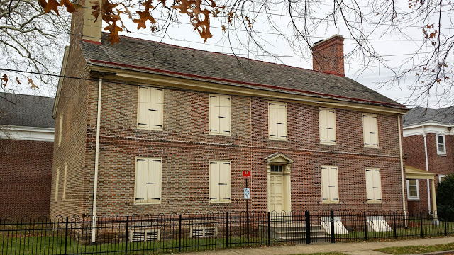 The Matt Ward History Experience : Pomona Hall