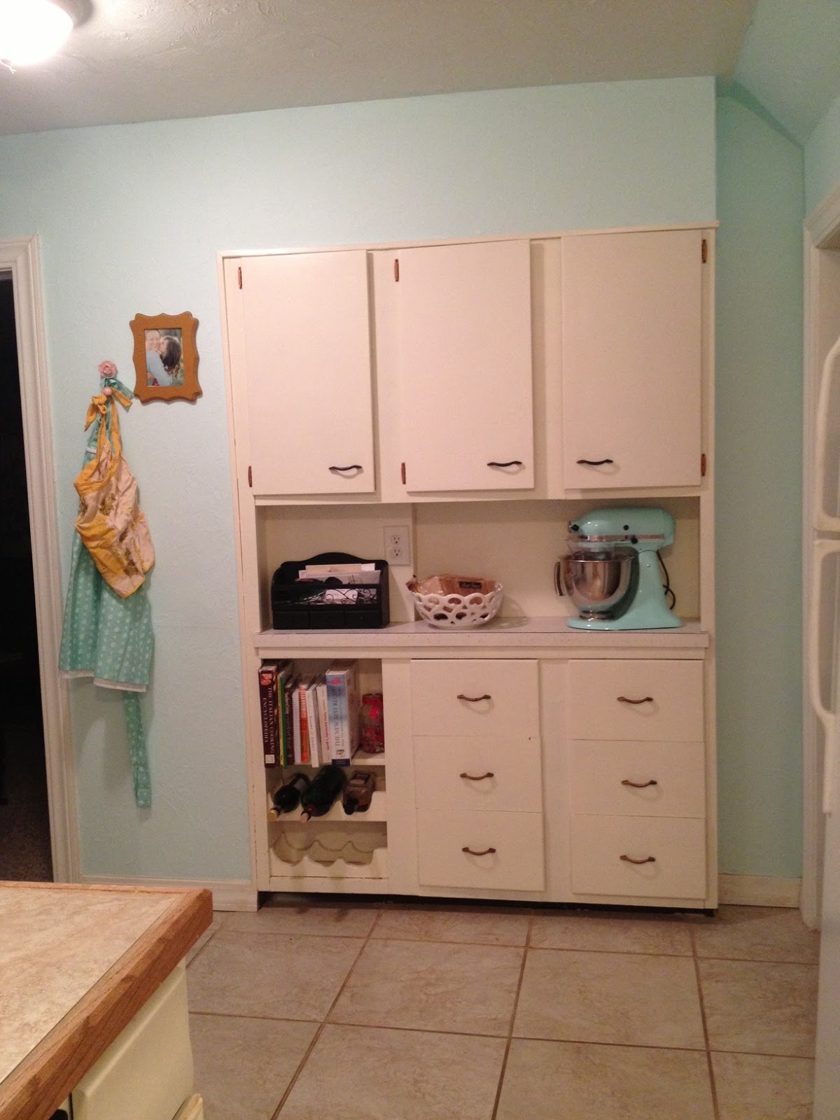 A Peek Inside the Phelps Place: The Kempt Kitchen