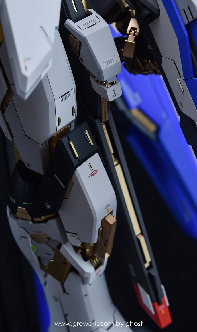 Custom Build: PG 1/60 Strike Freedom Gundam [Detailed]