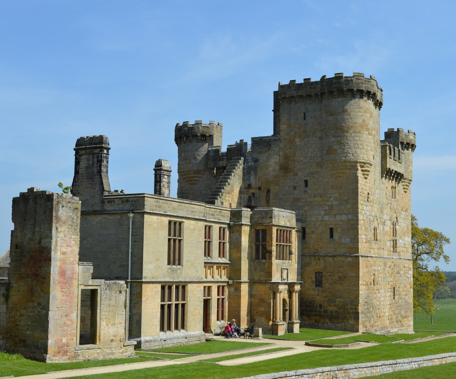 Belsay Hall & Castle - A Springtime Garden Walk | North East Family Fun