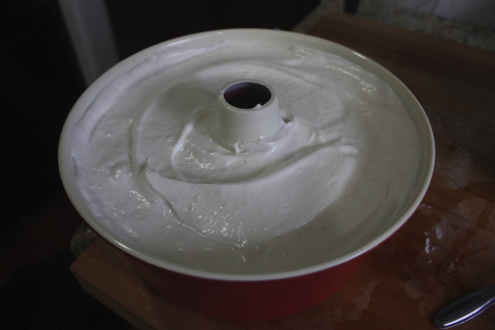 Cook, Create and unComplicate: Angelfood Cake from Scratch