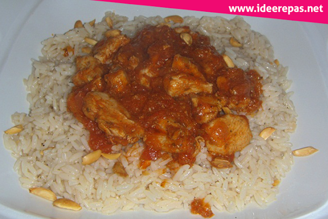 Riz au Sauce Tomate et au Poulet | idee repas