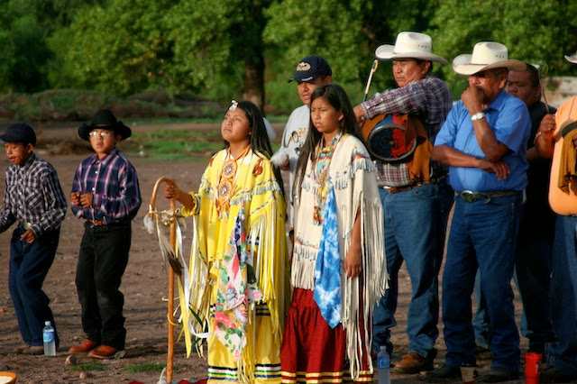 White Wolf : Apache Ceremony Celebrates Women (Video)