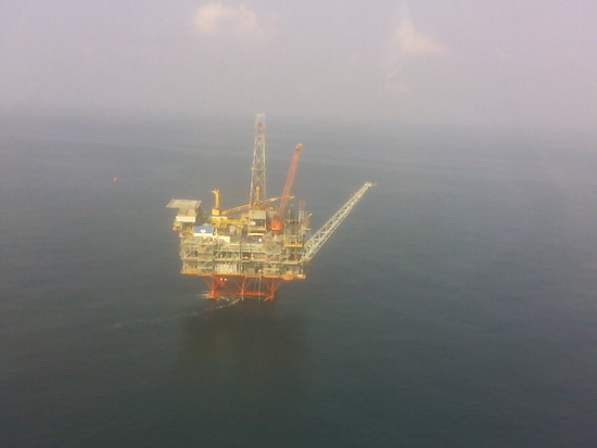 THE WORLD GEOGRAPHY: 7 Stunning Oil Platforms