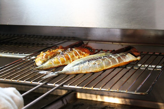 Korea Day 4 Part 1 Makan Grilled Mackerel Di Gosame - Azie Kitchen