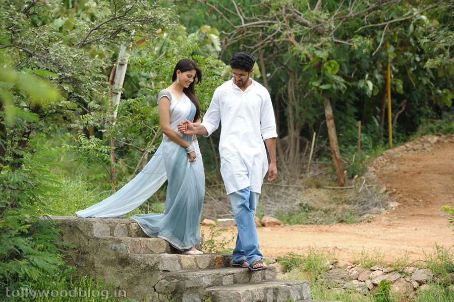 Telugu Cinema Rushi Movie Pics Stills Gallery