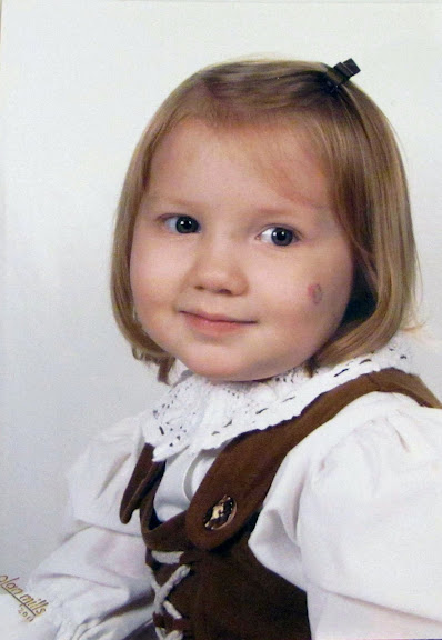 Momo's Memories: LITTLE GERMAN GIRLS