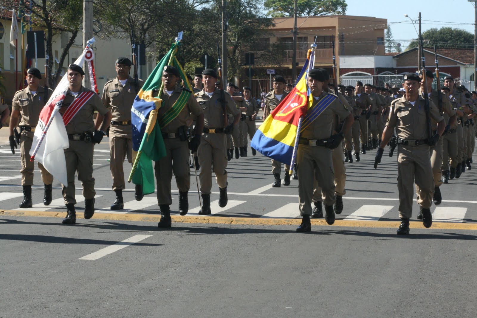 BLOG OFICIAL DO COMANDO DA 5ª RPM: PMMG ABRE COMEMORAÇÃO DOS 236 ANOS ...