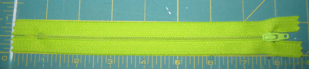 Create Kids Couture: Easy Peasy Zipper Project