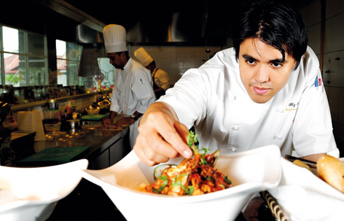 15 Chef Selebriti Popular Yang Sering Muncul Di Kaca TV Malaysia