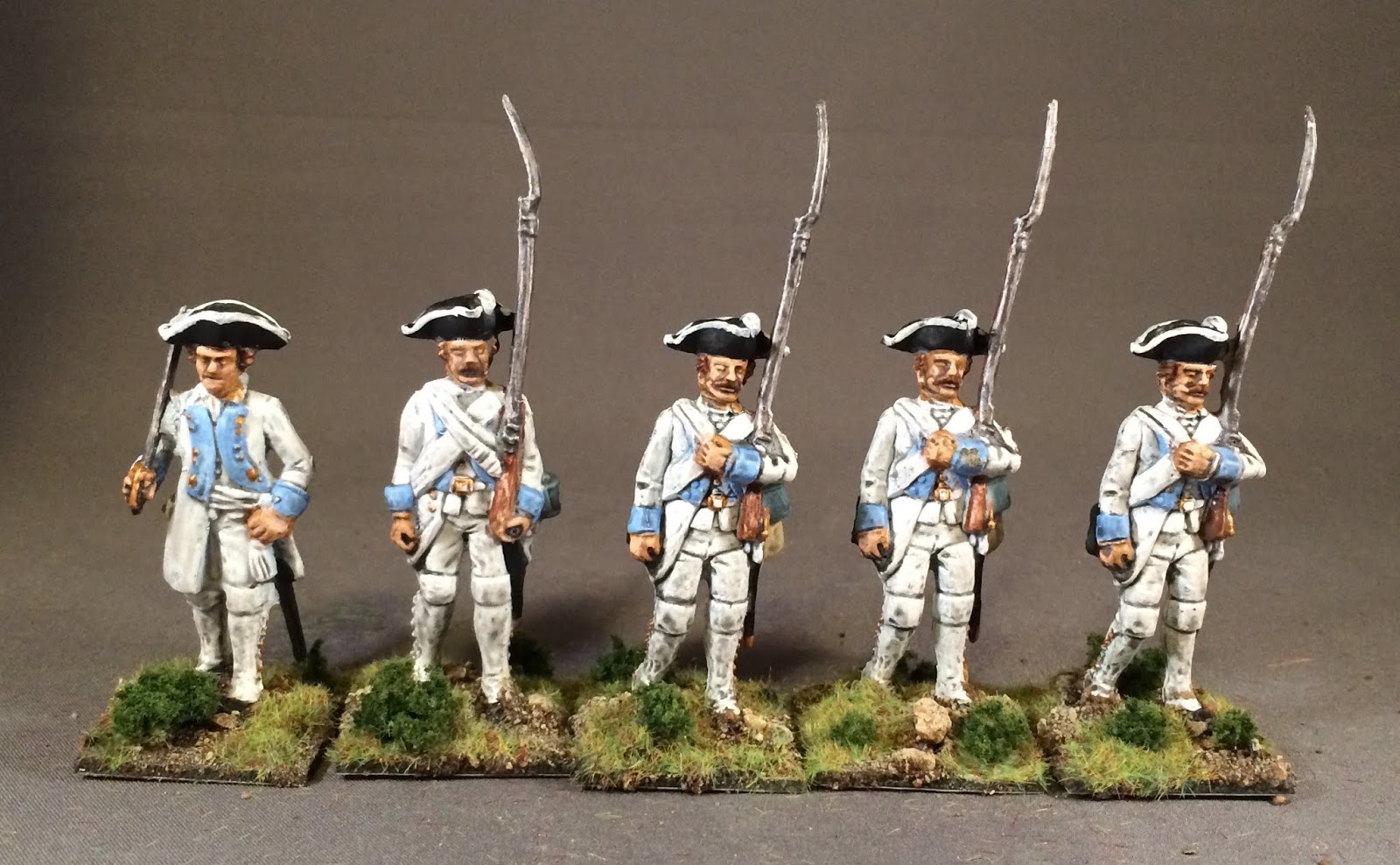 Bob's Miniature Wargaming Blog: 54mm AWi French and Zombie Dogs
