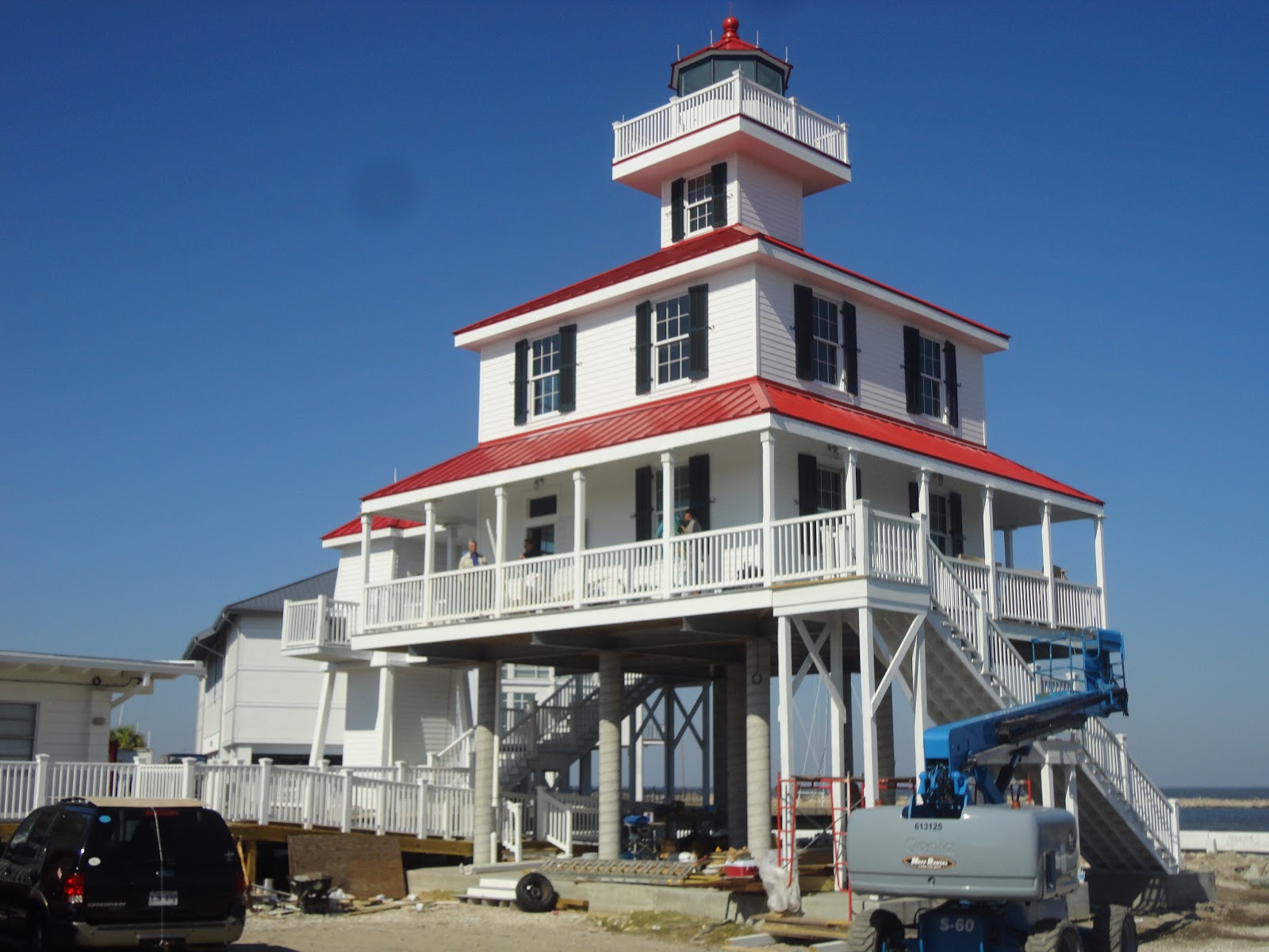 HMS Architects: New Basin Canal Lighthouse Re-Lit