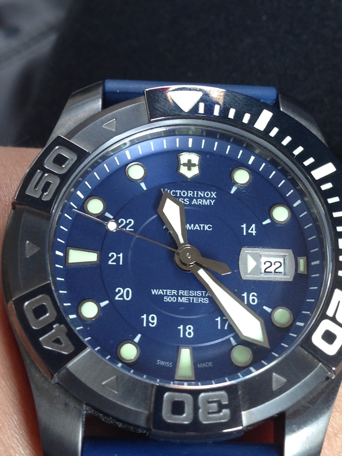 My Western Watch Collection: Victorinox Dive Master 500 Black Ice ...