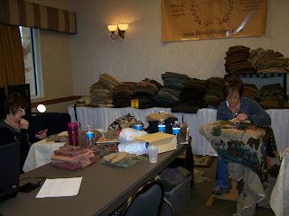 The Hogscald Holler: Old Time Rug Hooking Retreat....