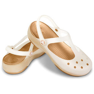 Aneka Model Sandal Crocs Cewek