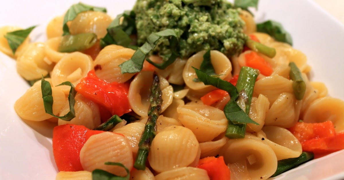 Cook In / Dine Out: Pasta Primavera with Asparagus Pesto