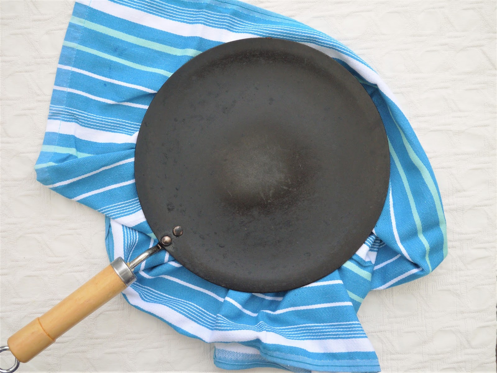 This Muslim Girl Bakes: Our House Roti.