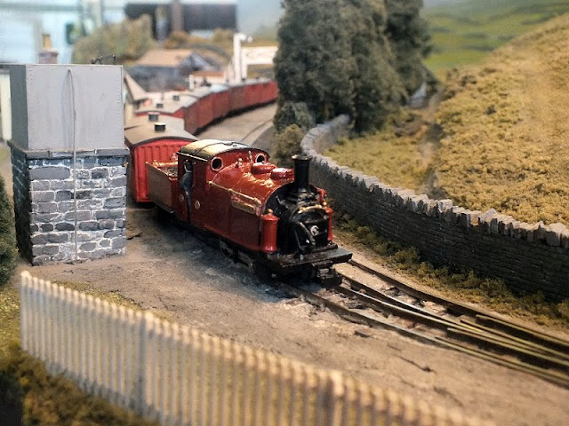 Mick's Roving Reporter Photo Collections: 18 February 2017 - Narrow ...