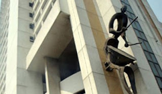 Swift News Nigeria: Fire Guts Top Floor of 35-storey NECOM House in Lagos