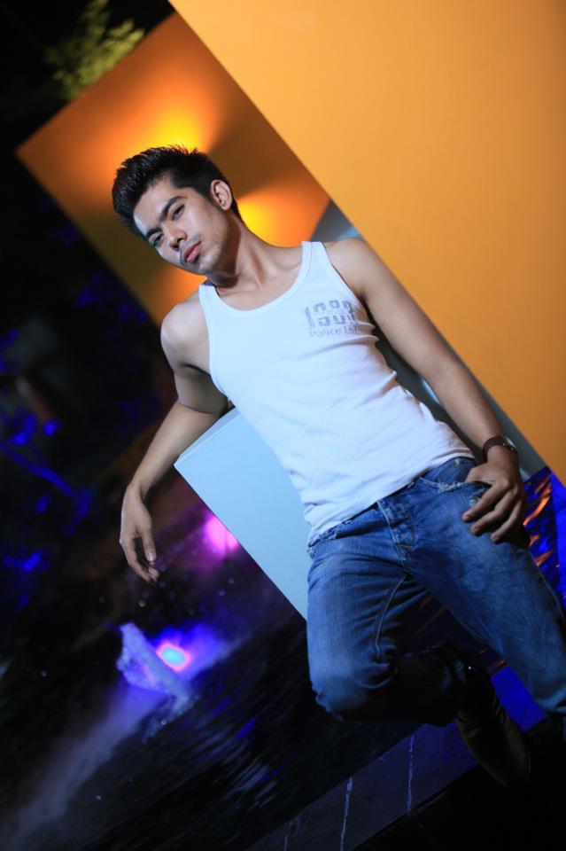 M y a n m a r H u n k s: Phyo Wai Aung @ Fashion Magazine