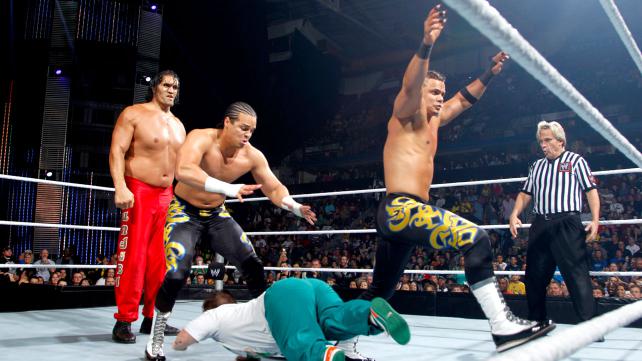WWE In live!!!!: THE GREAT KHALI & HORNSWOGGLE vs PRIMO & EPICO