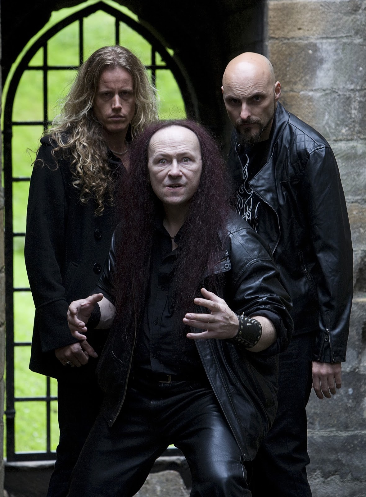 HiSTéRiCaS GrabacioneS: Venom - Fallen Angels (2011). Entrevista a ...