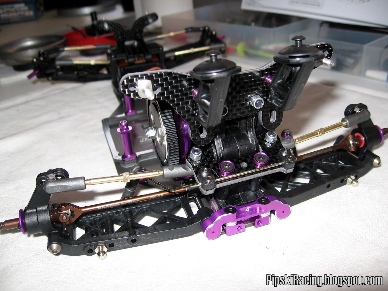 Pipski Racing: Schumacher Cougar SV2 build . . . Part 2