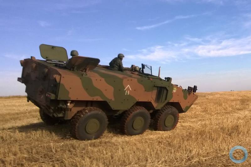 SNAFU!: VBTP-MR Guarani 6x6 amphibious armored vehicles reaches ...