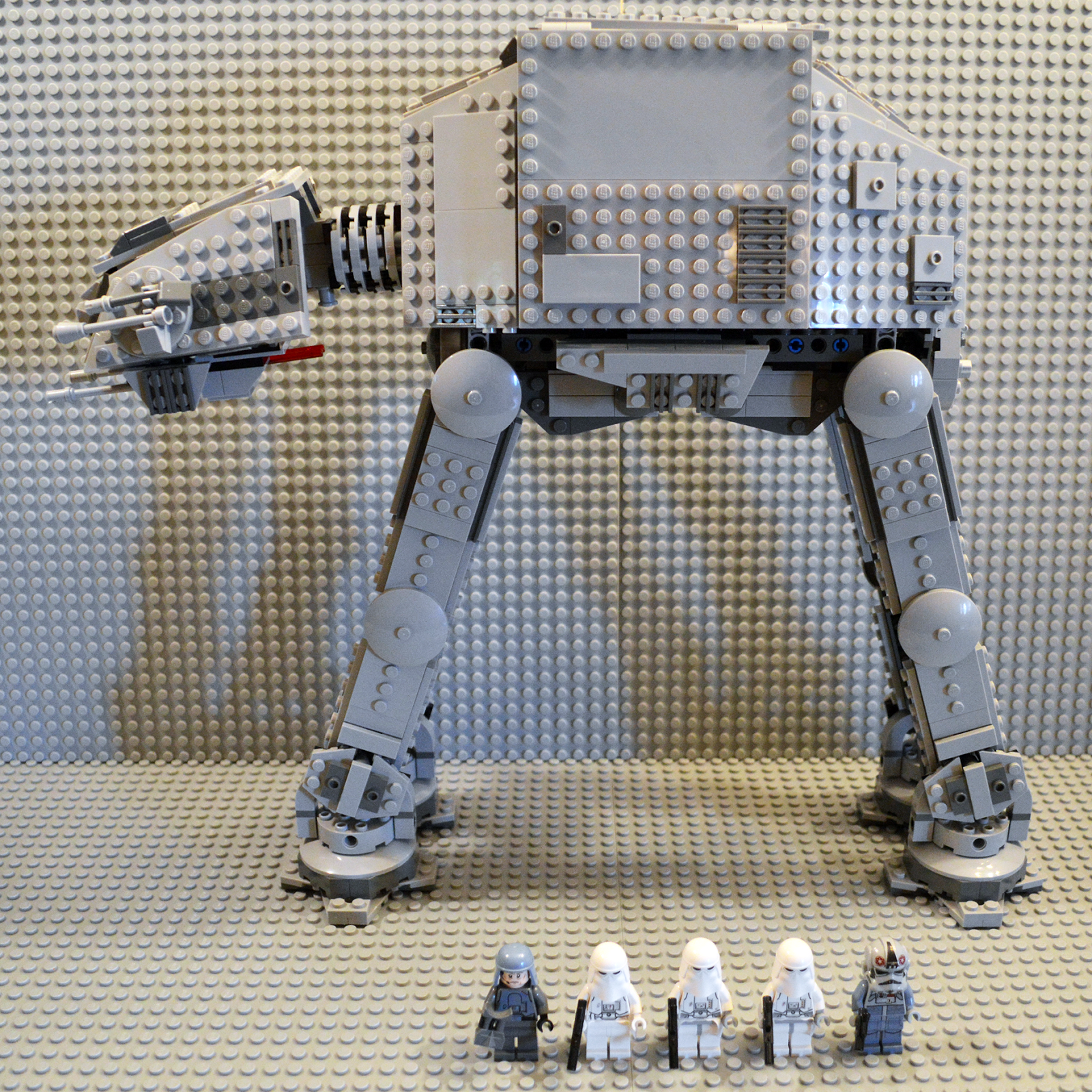 Bricks, Pix, and Panels: Lego Review: 75054 AT-AT