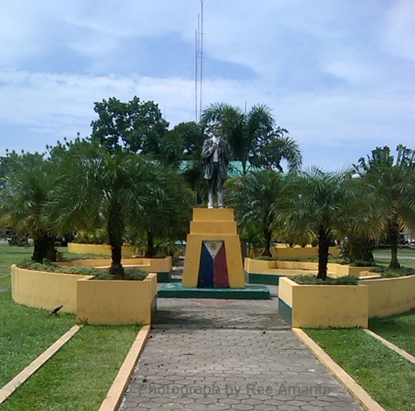 SouthernDC Post: The Town Center of Monkayo ( Monkayo Poblacion year 2011)