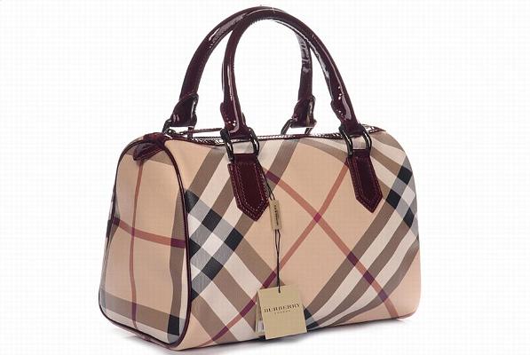 FashionHobbies: Burberry bag-classic pattern