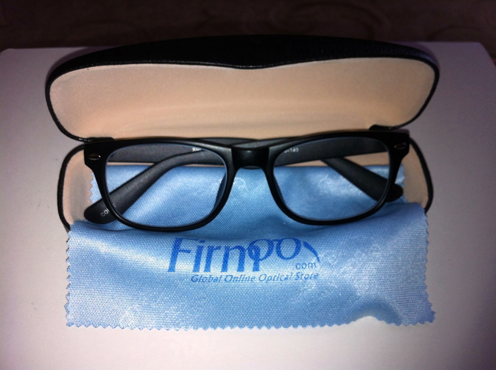talking about f: Looking For The Perfect Outfit With Firmoo Glasses