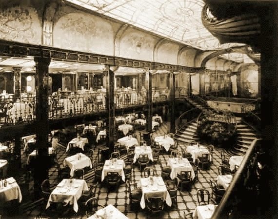 Ocean Superliners: SS Paris First Class dining room.