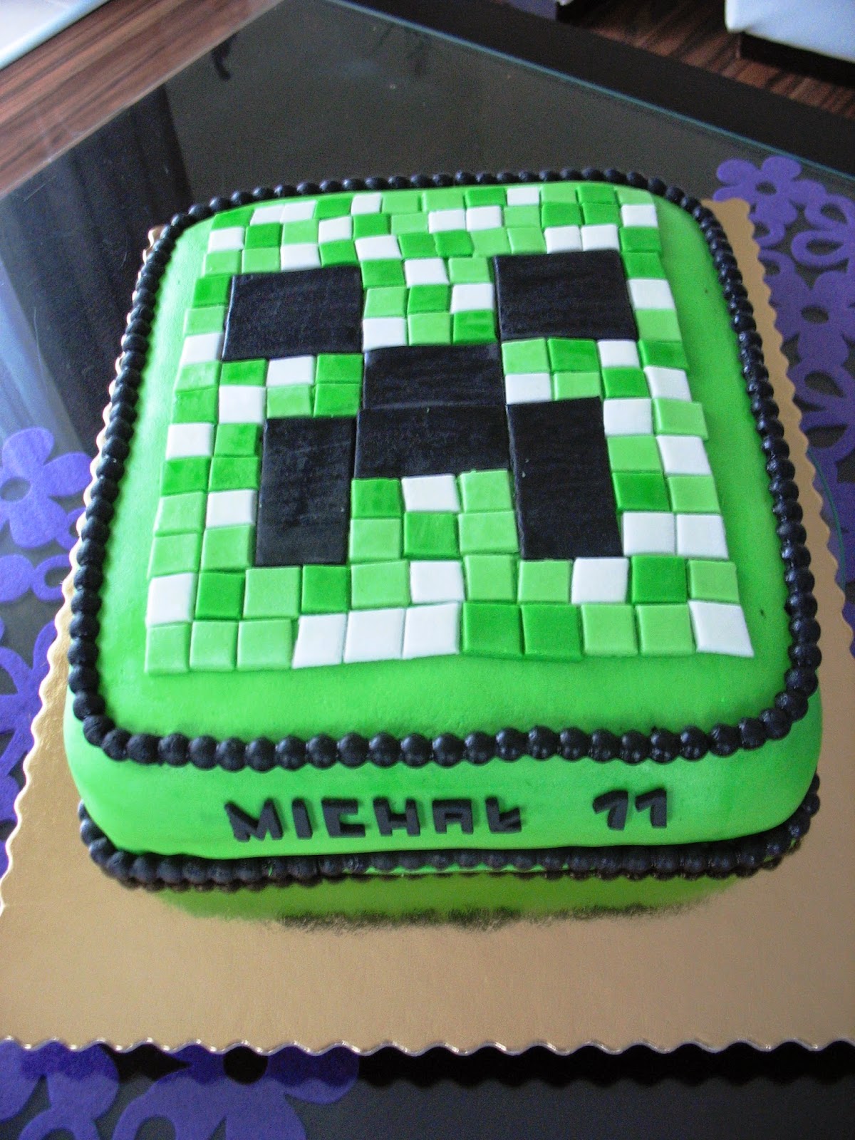 Słodka Kraina Tortów , Ciast i Ciasteczek: Tort Minecraft