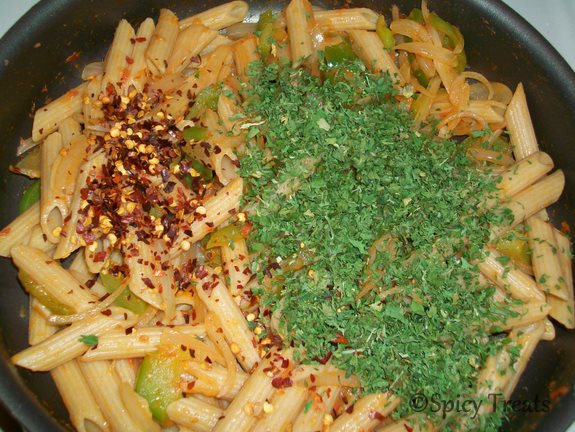 Spicy Treats: Tomato Parsley Penne / Penne Pasta With Tomato N Parsley