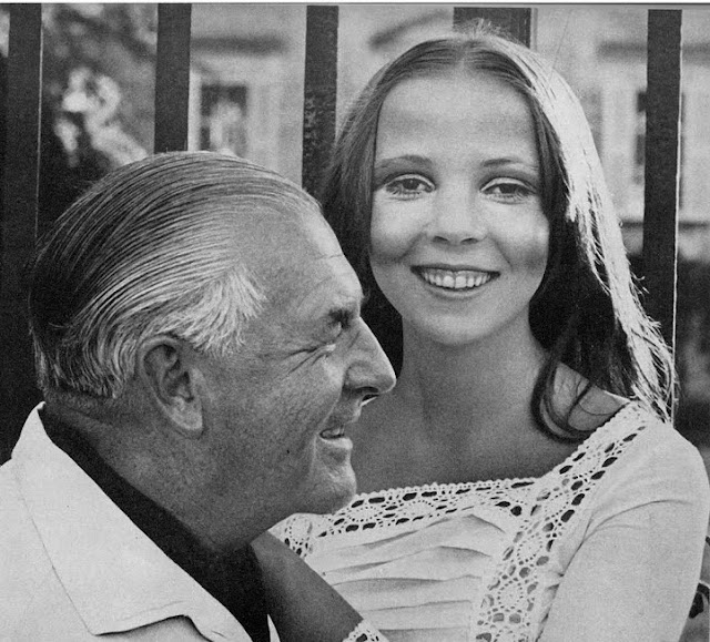 little augury: A Tree House in Vogue