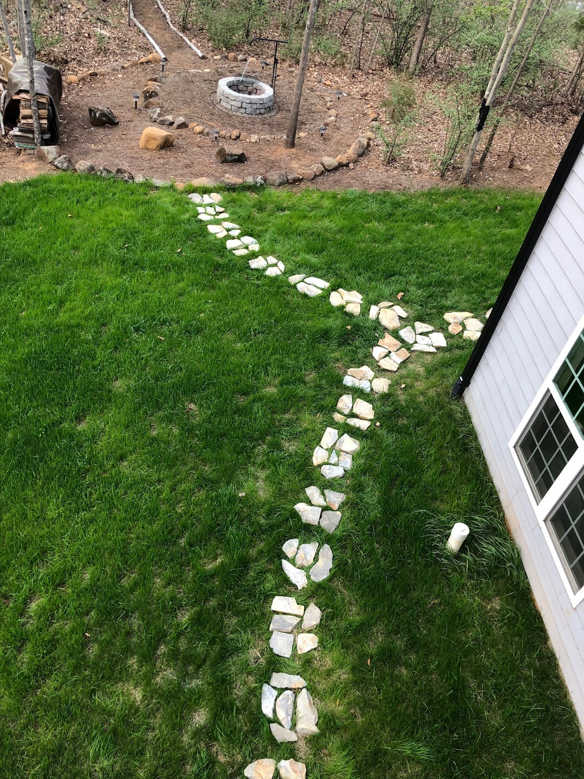 Price Creek DIY: Backyard Stone Walkway Layout