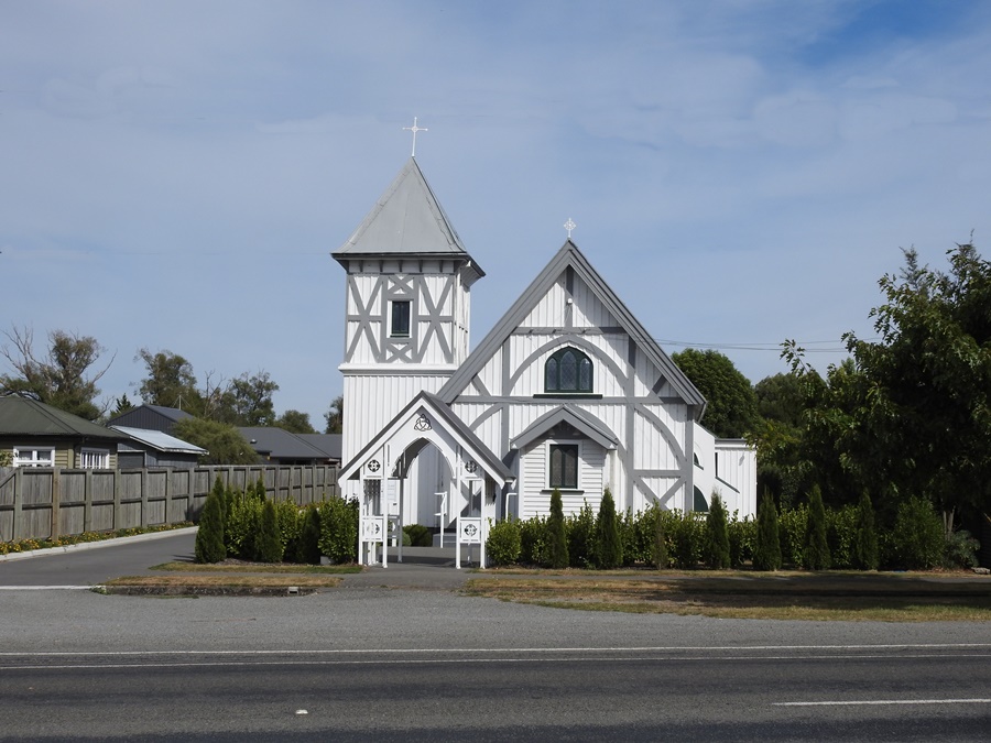 photographing New Zealand: south island churches