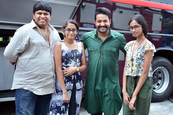 Raghu Karumanchi Family, Contact-number, Affairs, Friends, Latest ...