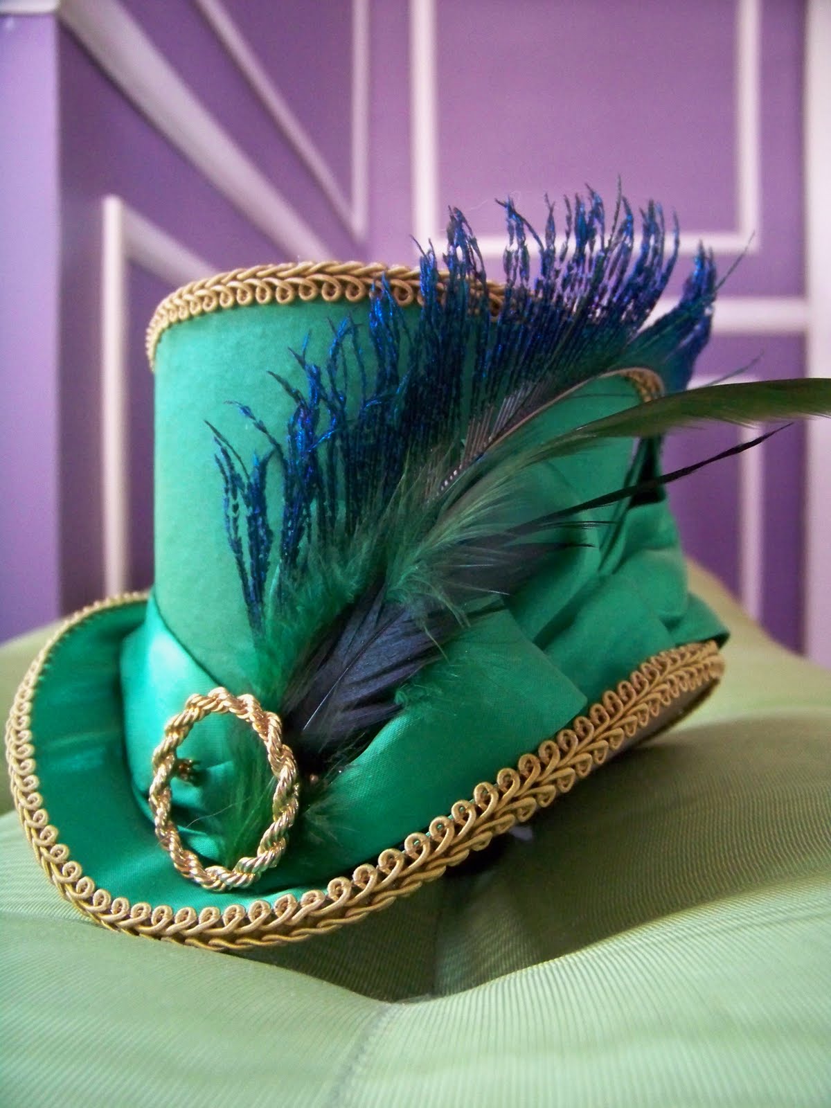 TwoBackFlats: Mini Top Hat - St Patricks Day 2011