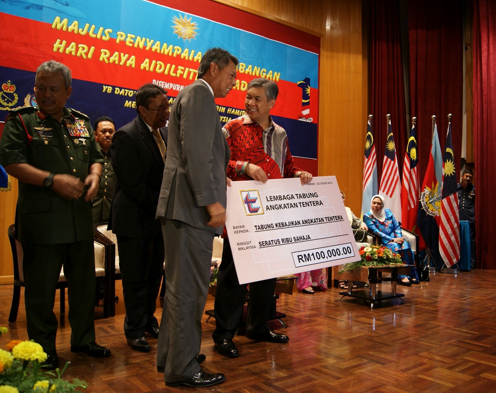 Askar Setia: SUMBANGAN AIDILFITRI KEPADA ANGKATAN TENTERA MALAYSIA