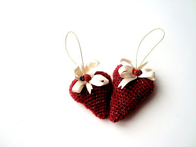 Culori cusute...: Inimioare crosetate