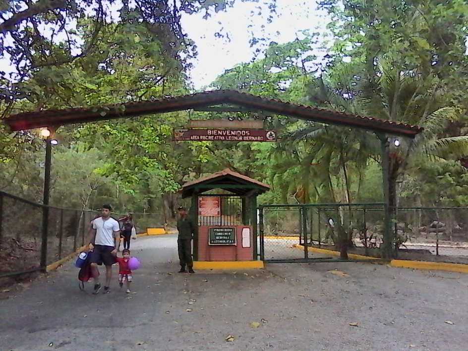 EL TRANSPORTADOR: YARACUY PARA USTED CON TOUR-TREK