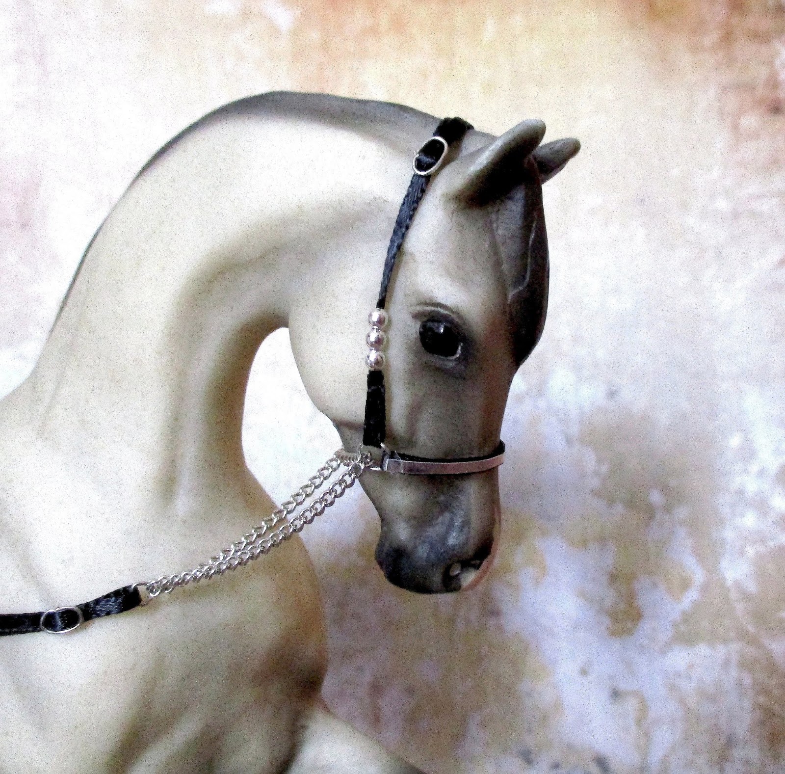 The Sandy Horse: Arabian Halters