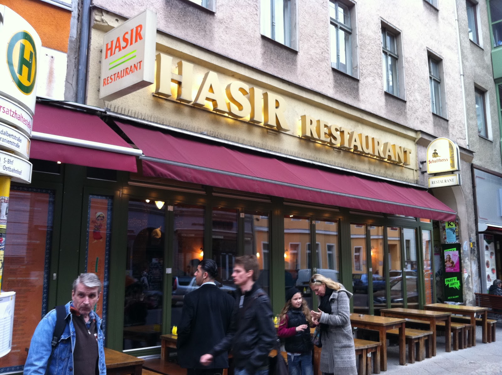 Berlin Berlin: Hasir